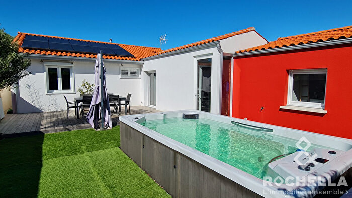 Maison à vendre - Aigrefeuille-dAunis - 5 pièces - 3 chambres