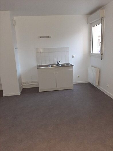 Appartement à louer - République, Suresnes - 3 pièces - 2 chambres