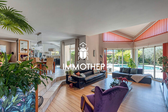 Maison à vendre - Le Champ-près-Froges - 6 pièces - 4 chambres