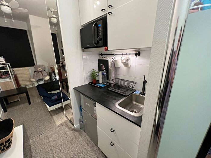 Appartement 1 pièce à louer à Paris 16ème, Dauphine