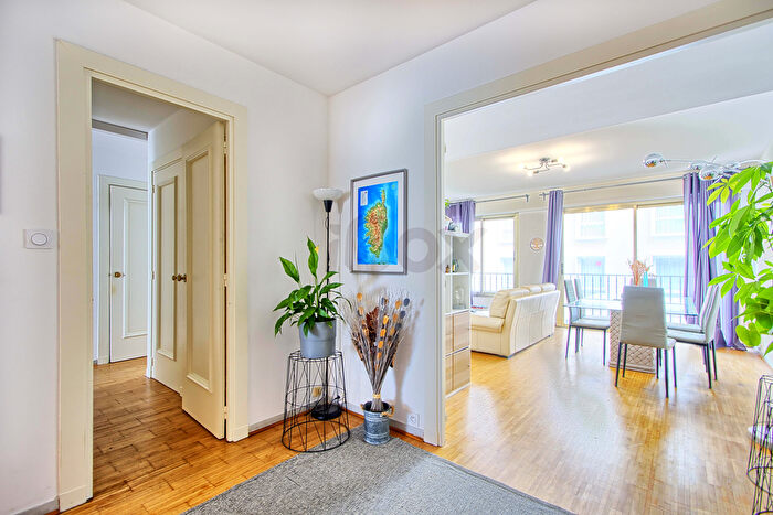 Appartement à vendre - Toulon, Haute-ville - 3 pièces - 2 chambres