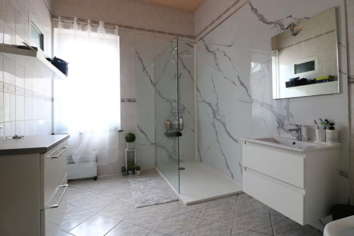 Maison 9 pièces à Uckange, à vendre