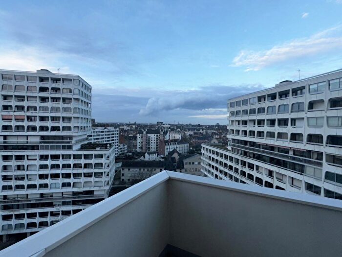 Appartement à louer - Quartiers Centre, Colombier - 2 pièces - 1 chambre