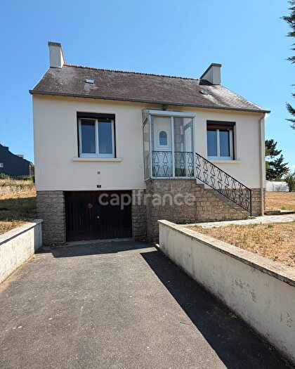 Maison 4 pièces à vendre à Poullaouen
