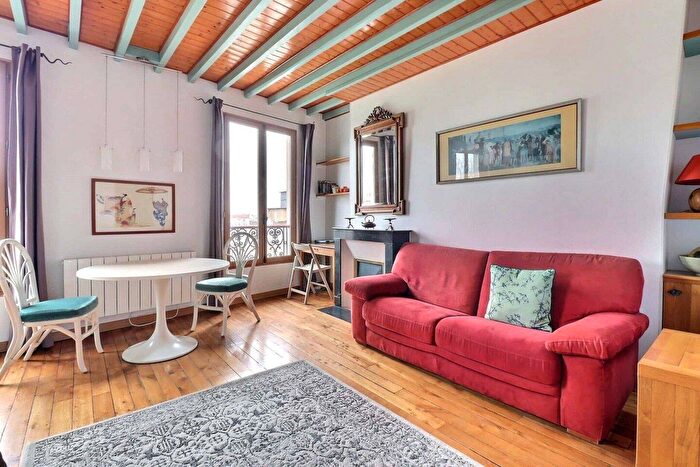 Appartement à louer - Île Saint Louis, Paris ème arrondissement - 1 pièce