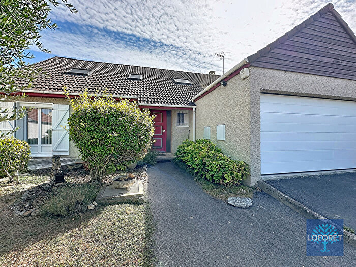 Maison 9 pièces à vendre - La Ferté-Alais
