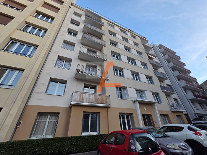 Appartement à vendre - Saint-Étienne, Tardy, Colline des Pères, Bizillon - 2 pièces - 1 chambre