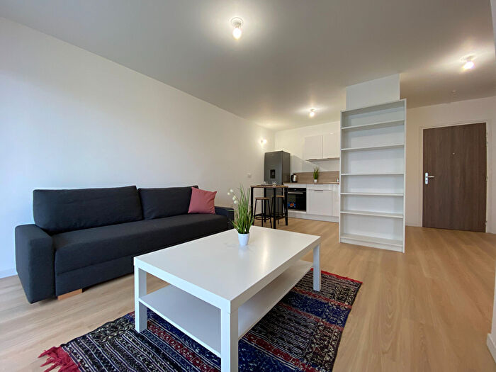 Appartement à louer - Coulommiers, Chemin de Fer - 2 pièces - 1 chambre