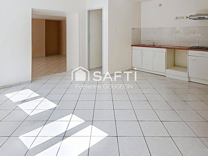Appartement 3 pièces à Marthon, à louer