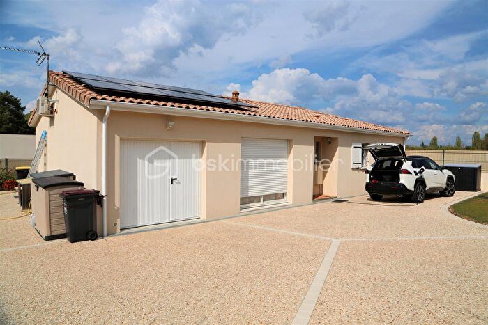 Ruelle-sur-Touvre : Maison 5 pièces à vendre