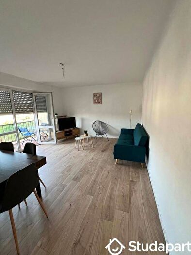 Appartement à louer - Devant les Ponts, Metz - 1 pièce - 3 chambres