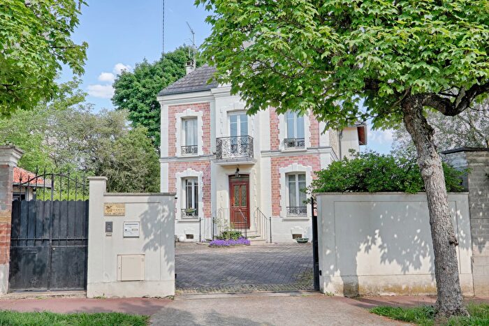 Maison à vendre - Saint-Maur-des-Fossés, Parc de Saint-Maur - 8 pièces - 5 chambres