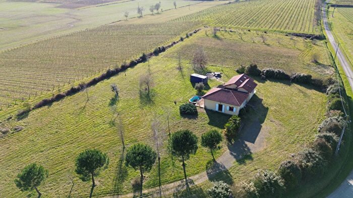 Maison à vendre - Maumusson-Laguian - 5 pièces - 4 chambres