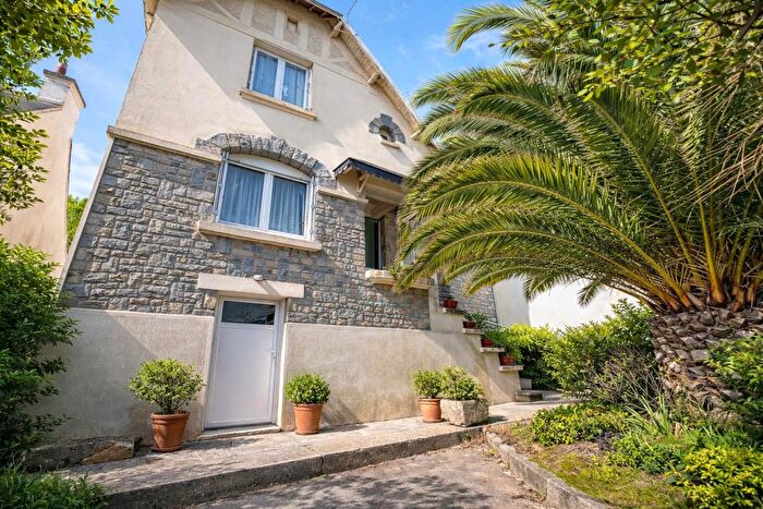 Maison à vendre - Port-Louis - 5 pièces - 4 chambres