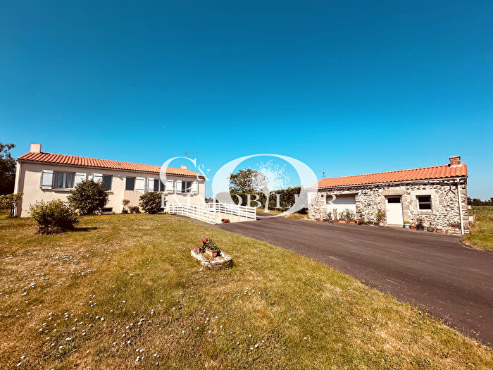 Maison à vendre - Les Lucs-sur-Boulogne - 5 pièces - 3 chambres