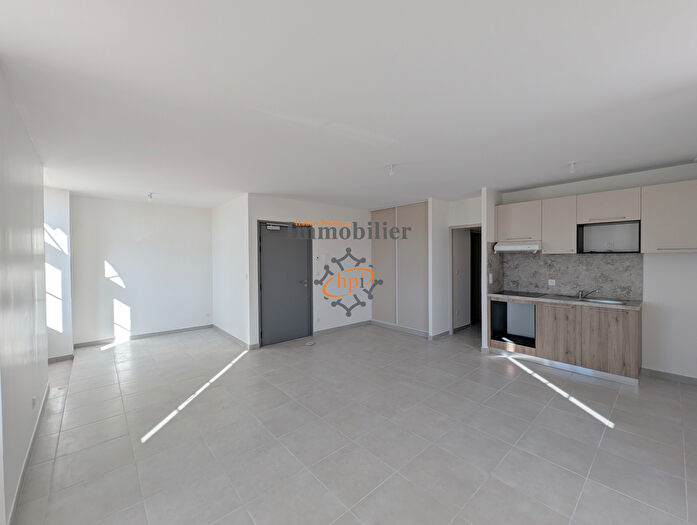 Appartement à louer - Vabres-lAbbaye - 3 pièces - 2 chambres