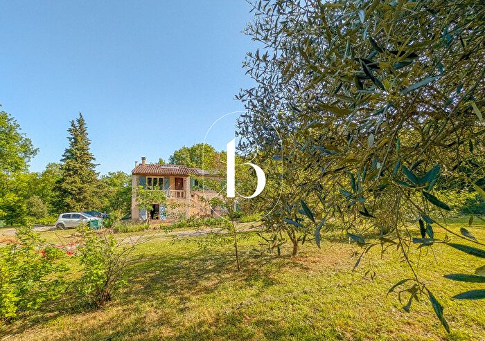 Maison à vendre - Barjac - 11 pièces - 5 chambres