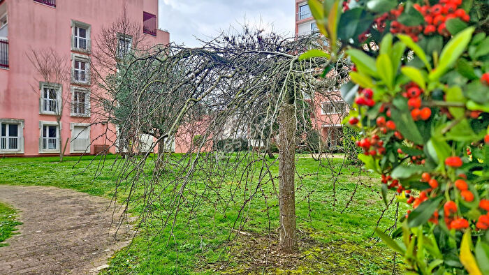 Appartement à vendre - Poitiers, Couronneries - 4 pièces - 2 chambres