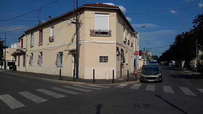 Appartement à vendre - Bobigny, Edouard Vaillant - 4 pièces - 3 chambres