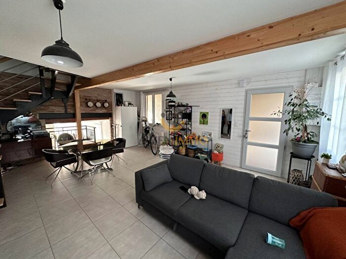 Maison à louer - Bel-Air Belle Feuille Abattoir, Bressuire - 4 pièces - 3 chambres