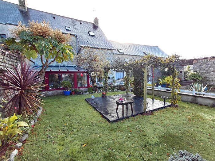 Maison à vendre - Montebourg - 7 pièces - 4 chambres