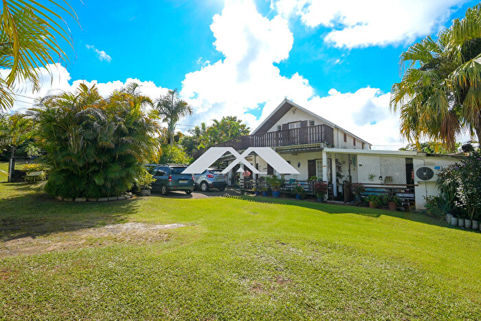 Maison à vendre - Le Tampon, Pont dYves - 5 pièces - 4 chambres