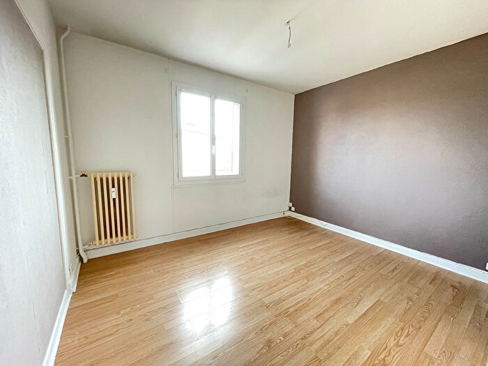 Appartement à louer - Decize - 3 pièces - 2 chambres