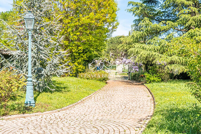 Grézieu-la-Varenne : Maison 7 pièces à vendre