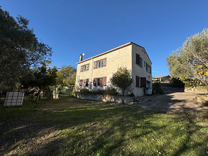 Saint-Paul-en-Forêt : Maison 7 pièces à vendre