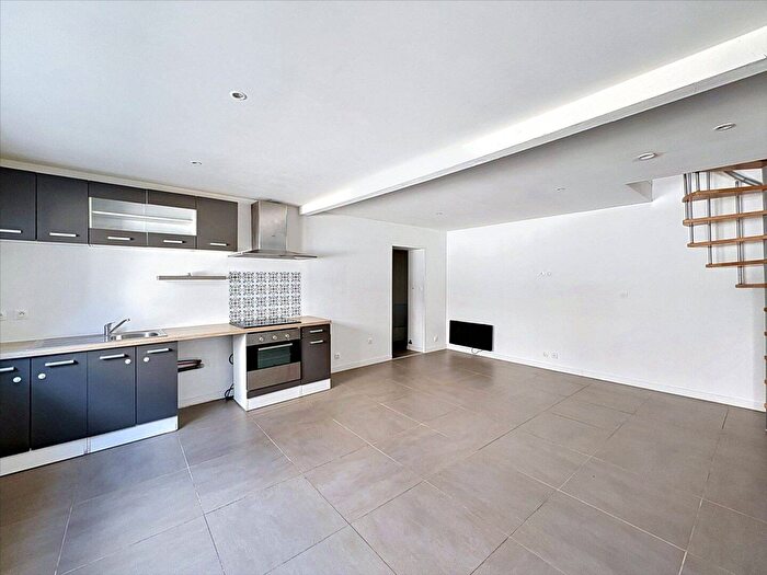 Perica-La Roue, Rillieux-la-Pape - Appartement 2 pièces à louer