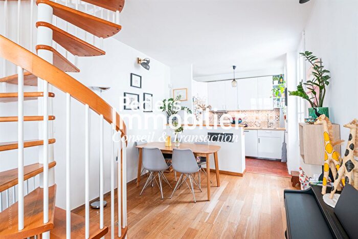 Appartement à vendre - Rueil-Malmaison, Coeur de Ville - 4 pièces - 3 chambres