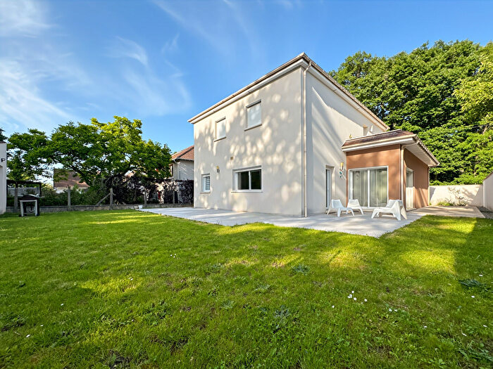 Maison 5 pièces à vendre à Dammarie-les-Lys, L'Abbaye du Lys, Centre-ville, Soubiron