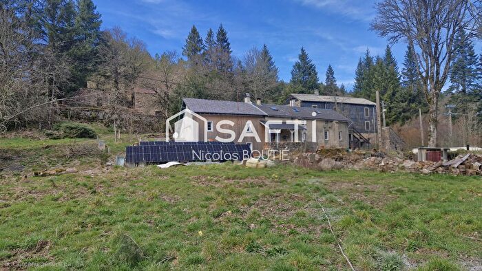 Maison à vendre - Cambon-et-Salvergues - 6 pièces - 4 chambres