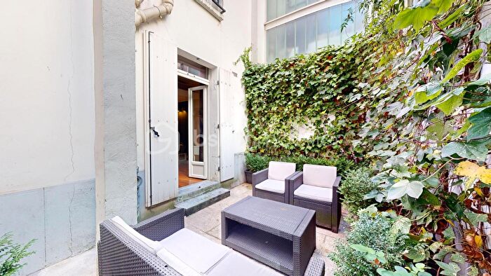 Appartement à vendre - Paris e , Simplon, Poissonniers - 2 pièces - 1 chambre