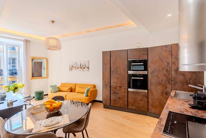 Appartement à louer - Masséna, Nice - 2 pièces - 1 chambre