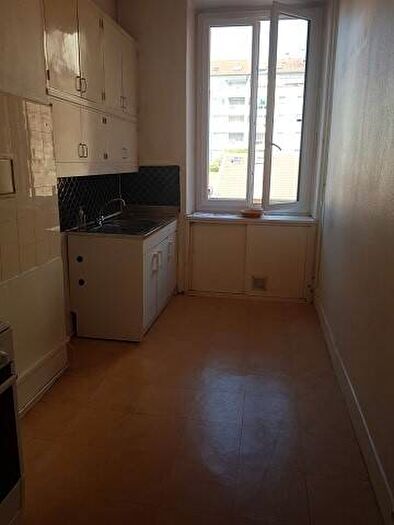 Appartement 3 pièces à Part-Dieu, Lyon 3ème arrondissement, à louer