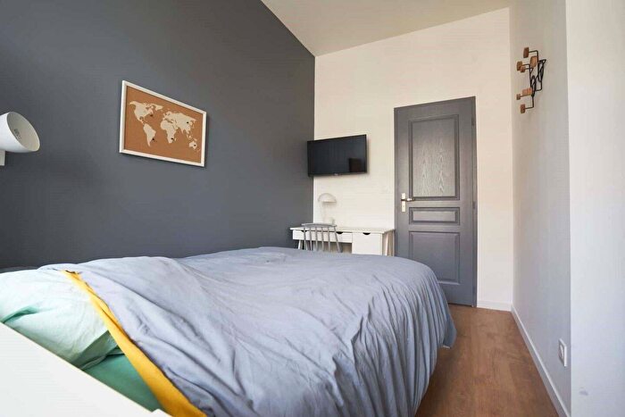 Appartement à louer - Centre Ville, Reims - 1 pièce