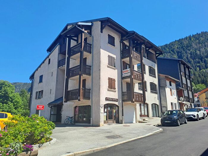 Appartement 1 pièce à Mijoux, à vendre