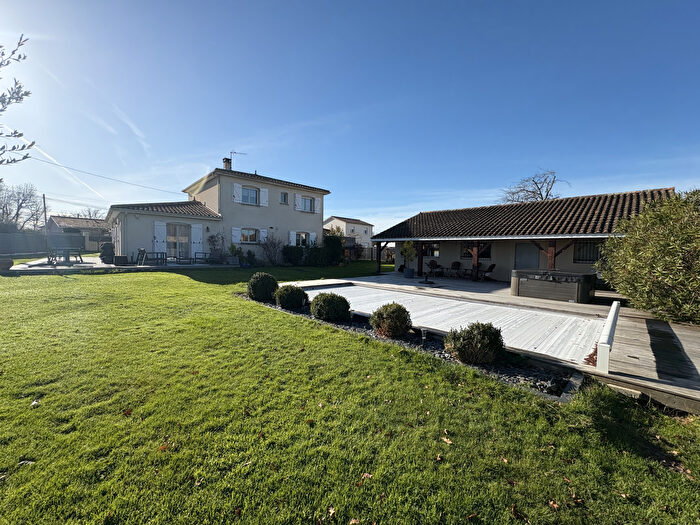 Maison à vendre - Saint-Caprais-de-Bordeaux - 8 pièces - 5 chambres