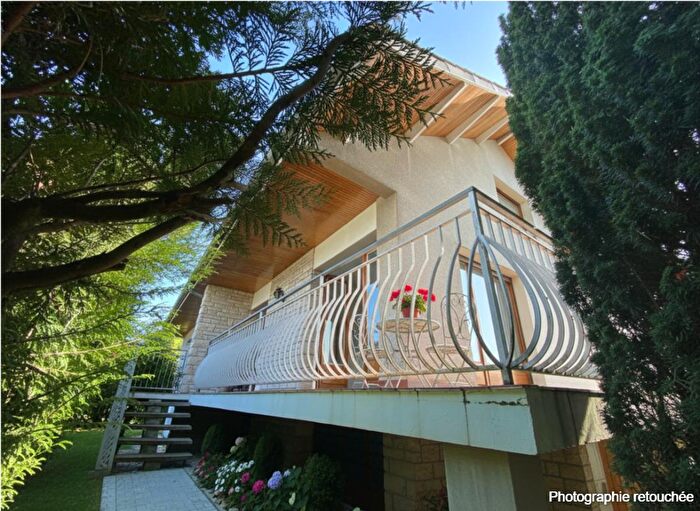 Chevigny-Saint-Sauveur : Maison 6 pièces à vendre