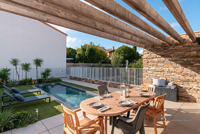 Carqueiranne : Maison 4 pièces à vendre