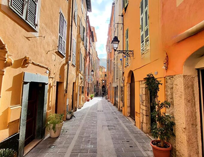 Appartement à vendre - Menton, Hôtel de Ville, Vieille Ville, Musée, Madone, Carnolès - 2 pièces - 1 chambre