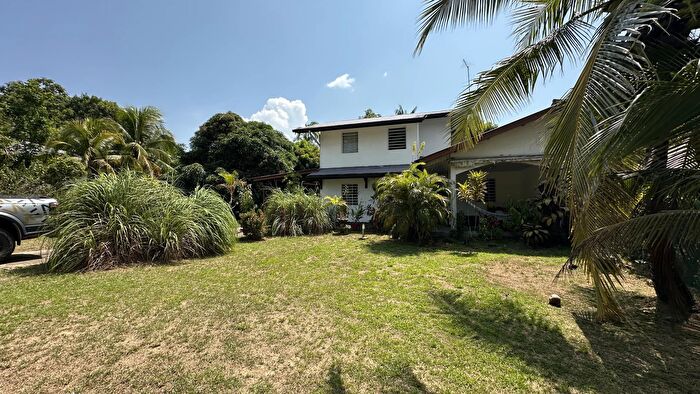 Maison à vendre - Matoury - 4 pièces - 3 chambres