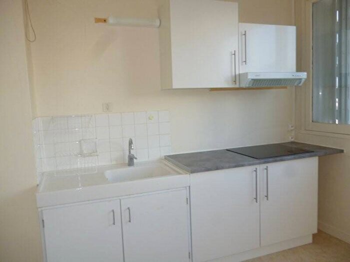 Appartement à louer - LOradou, Clermont Ferrand - 2 pièces - 1 chambre