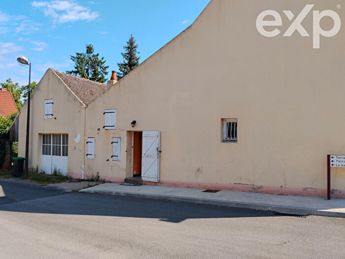 Maison 4 pièces à Bey, à vendre