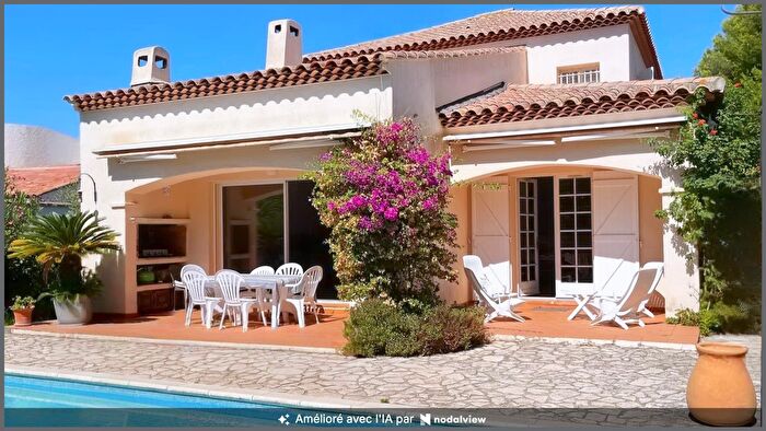 Sanary-sur-Mer, La Cride, Beau Cours : Maison 7 pièces à vendre
