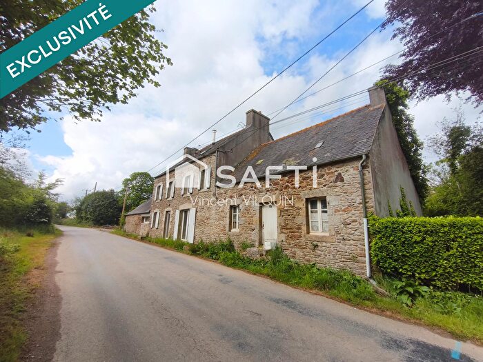 Maison 8 pièces à vendre à Saint-Thégonnec
