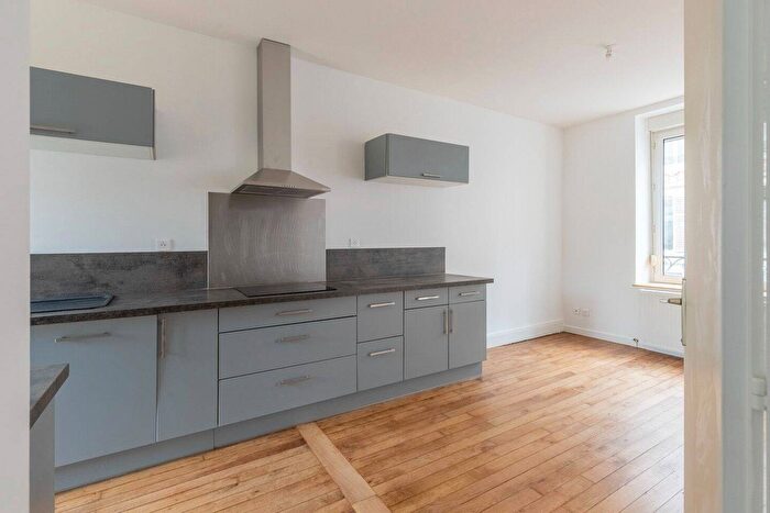 Maison à louer - Mon Désert-Jeanne dArc, Nancy - 8 pièces - 6 chambres