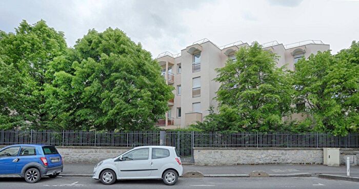 Appartement à louer - Centre, Nanterre - 4 pièces - 3 chambres