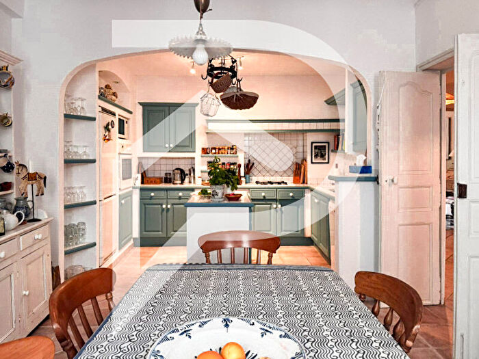 Maison à vendre - Montréal - 10 pièces - 6 chambres